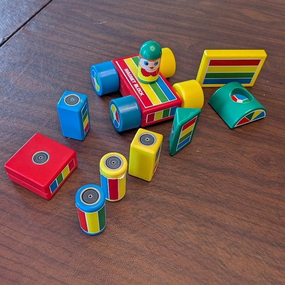 Hilco | Toys | Vintage Fisher Price Rainbow Magnetic Blocks Lot Hilco ...